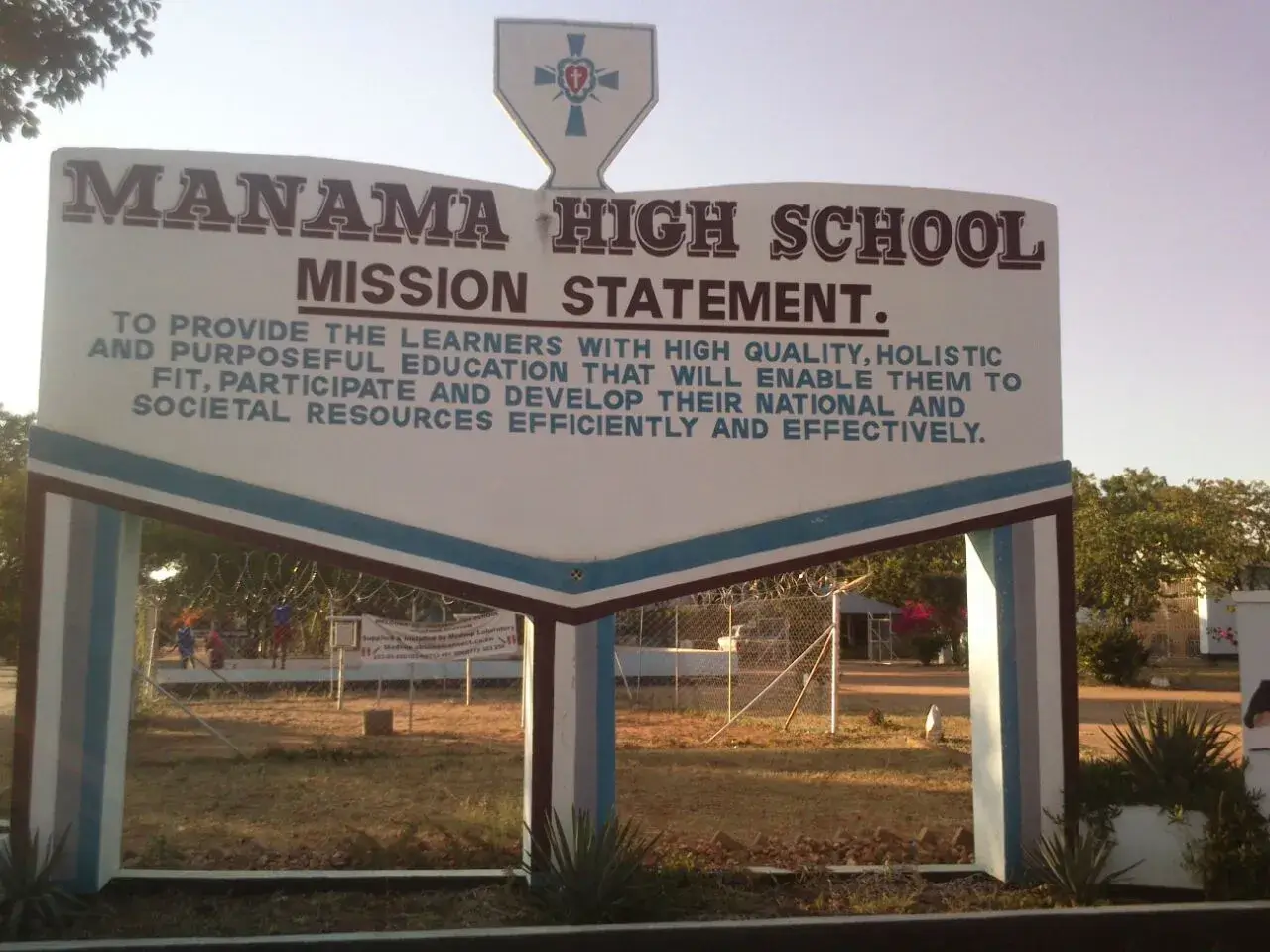 Manama High School Profile & Parental Reviews For 2025💒