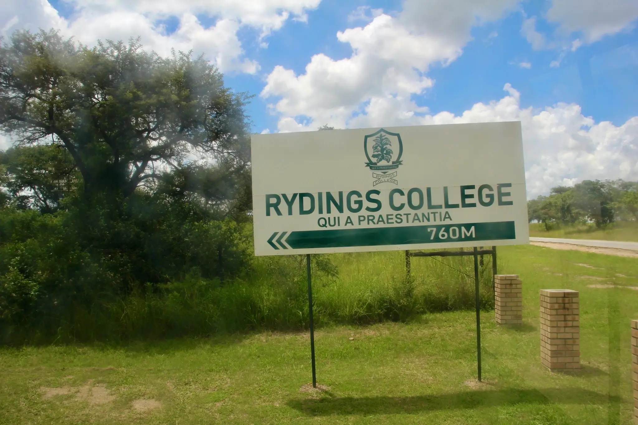 Rydings Junior School Profile & Parental Reviews For 2025💒